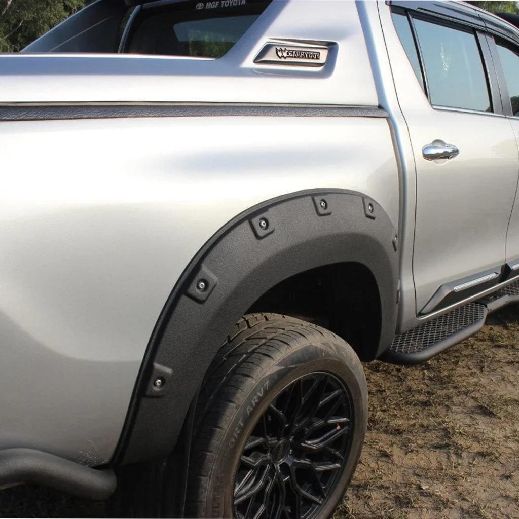 Toyota Hilux – Fender Flares Rivit - ROAVION - Powered by AutoBacs India