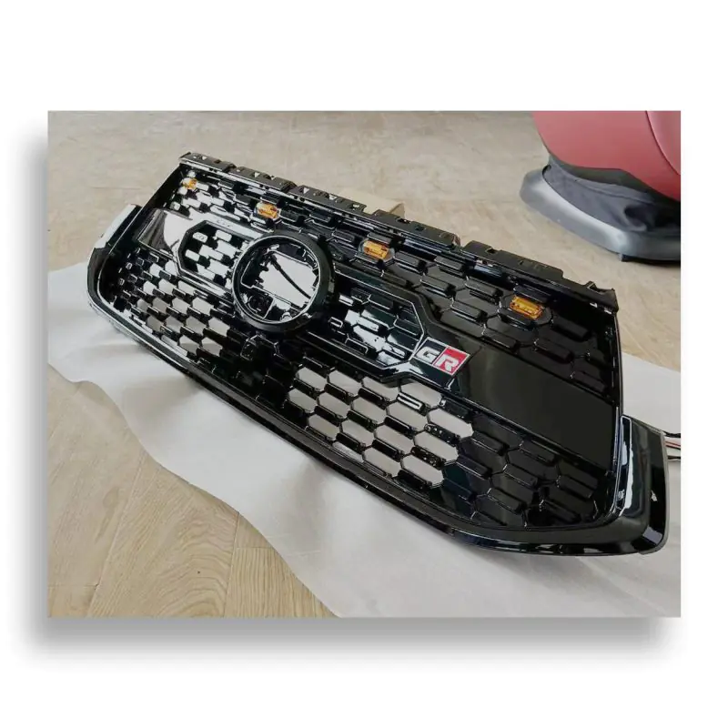 Toyota Innova HycrossV.2 grill - AutoBacs India