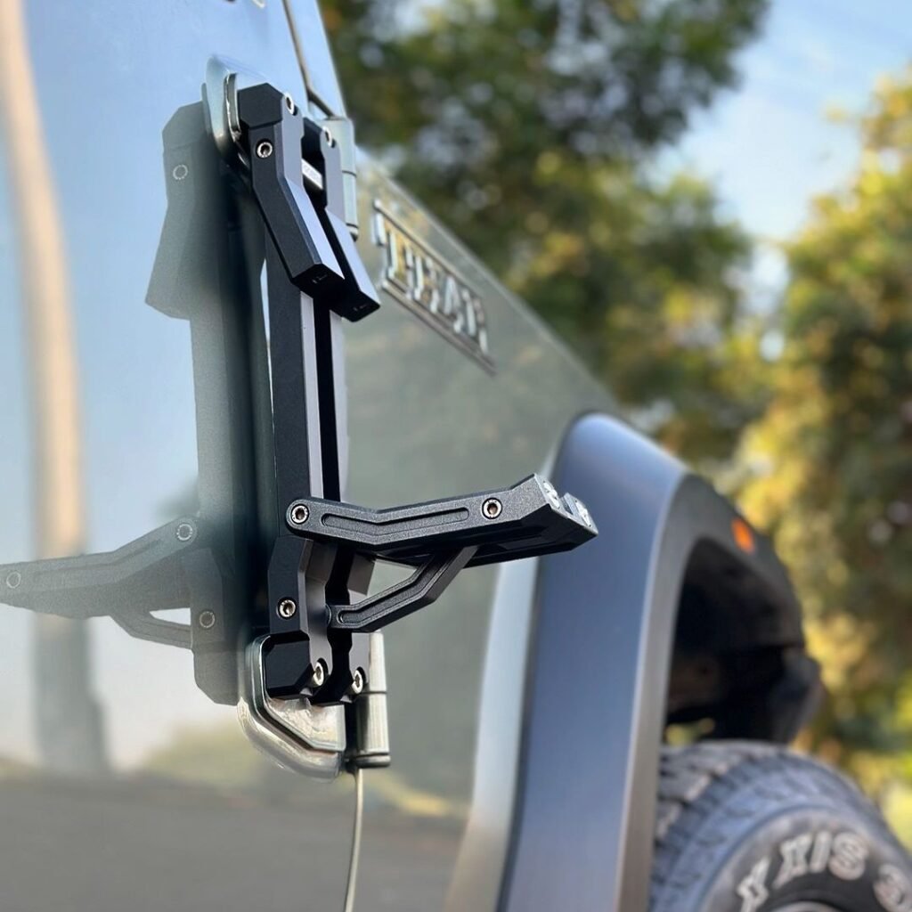 Proman New Door Step Hinge for Thar 2020+and ROXX type 2 - ROAVION ...