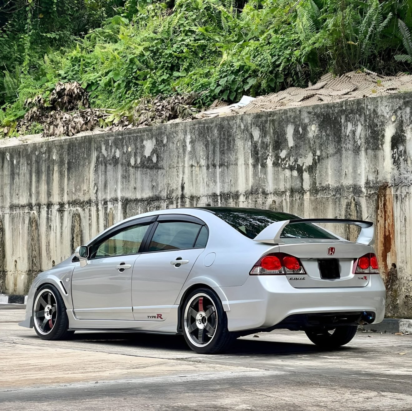 Mugen spoiler for Civic Fd2 - ROAVION - Powered by AutoBacs India